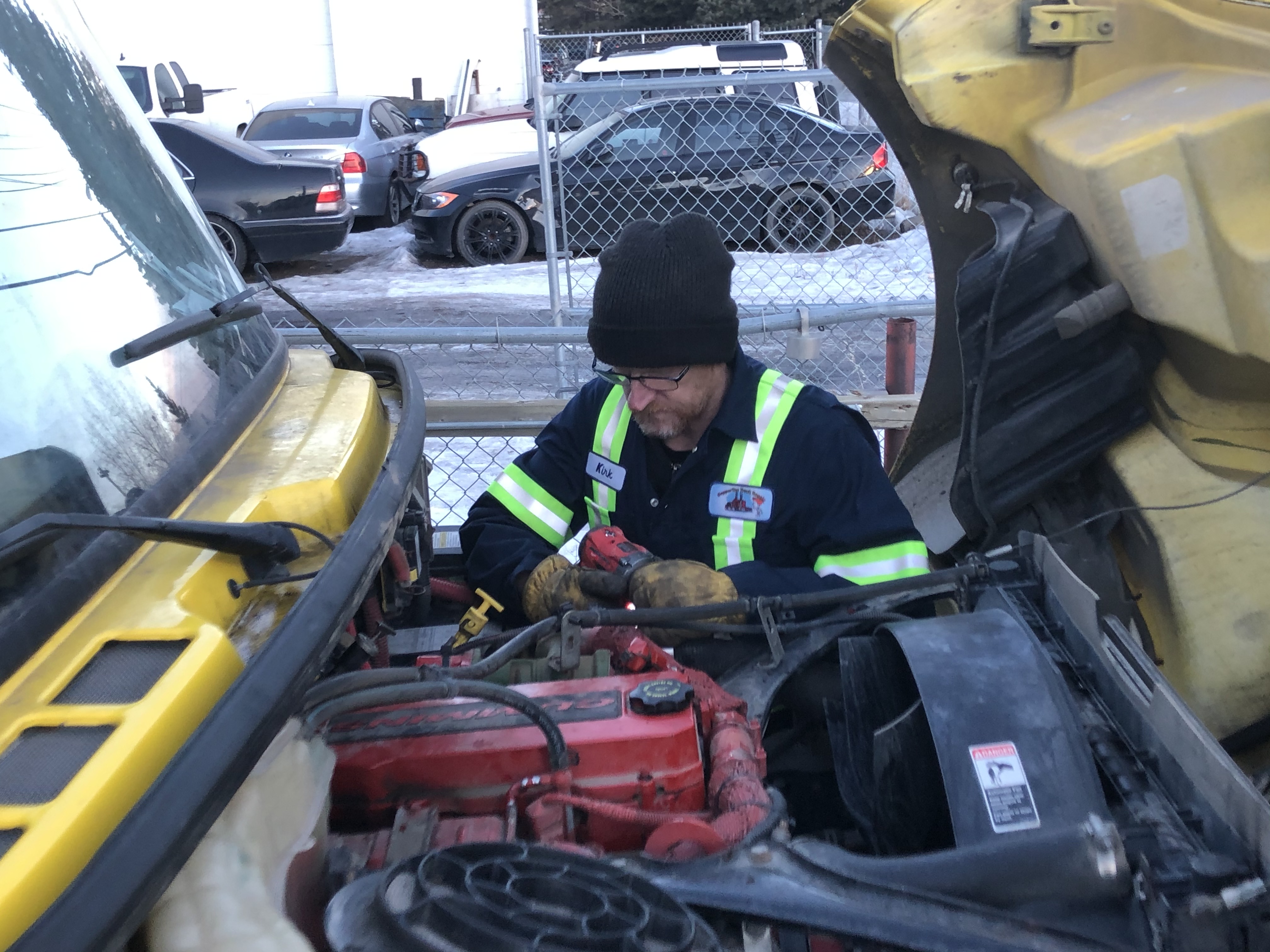 Mobile Heavy Duty Mechanic in Edmonton | Call Coppertop Truck Repair Today!